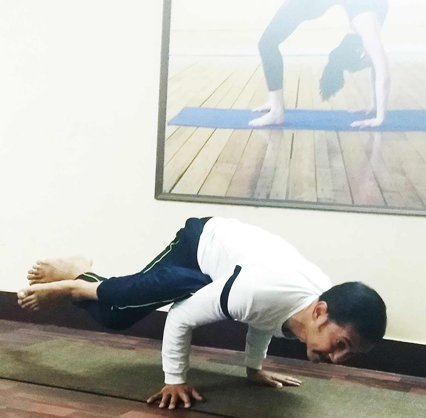 Yogaacharyamanish